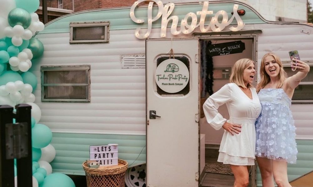 6 Creative Themes for Your Instant Photo Booth - AKG Entertainment